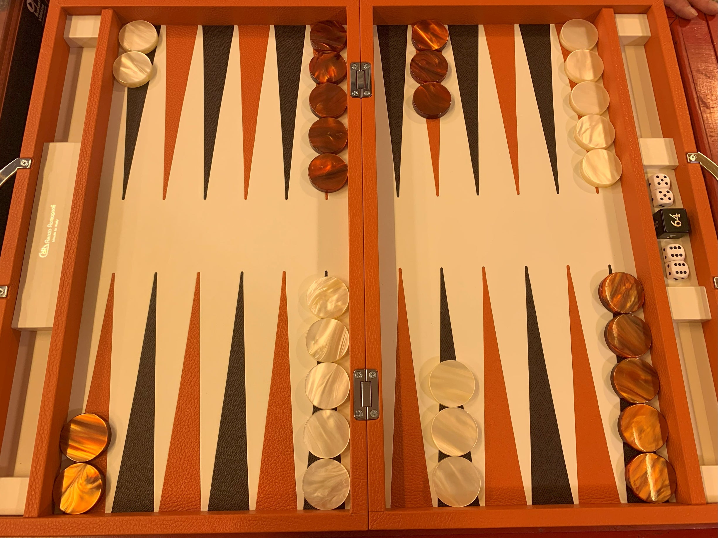 Les règles officielles du backgammon pour jouer