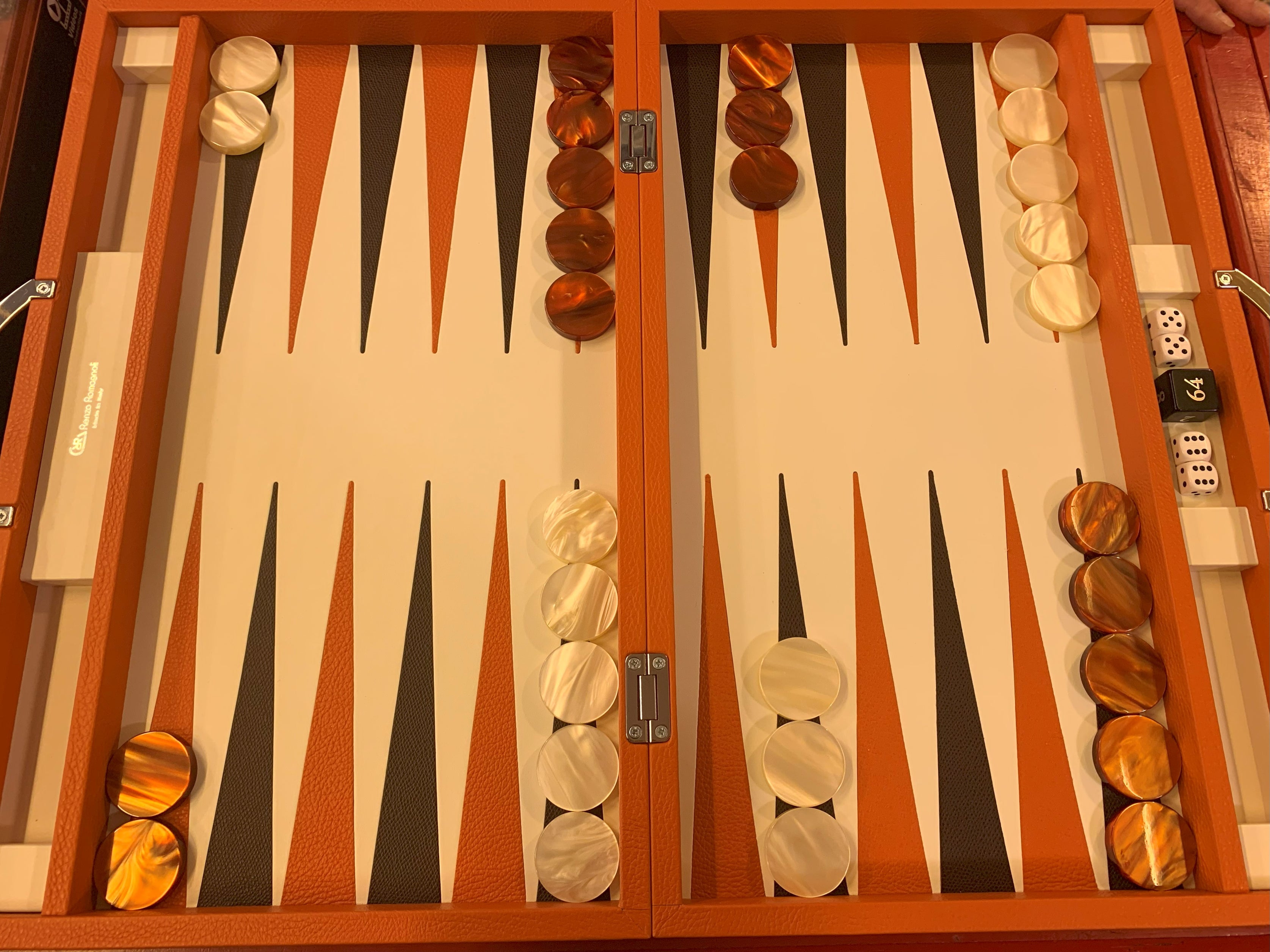 Les règles officielles du backgammon pour jouer